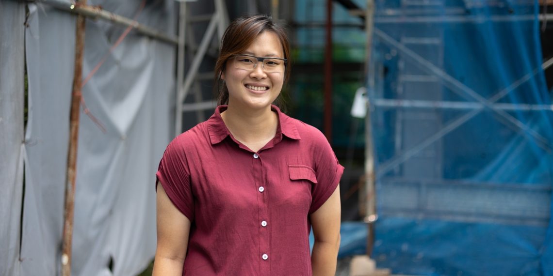 One Woman is Making a Splash in the Plumbing Profession - LabourBeat